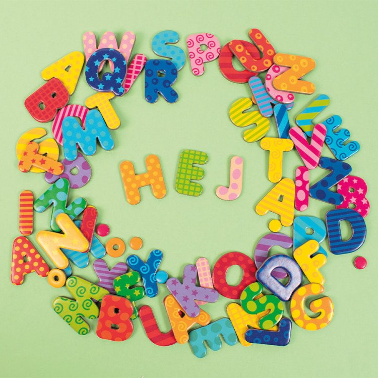 Magnetiske bokstaver mønstret 60 stk - 66 NOK - Magneter - Skapemer.no